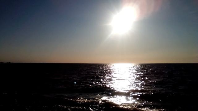 Финский залив. Июнь. Около 8 вечера.