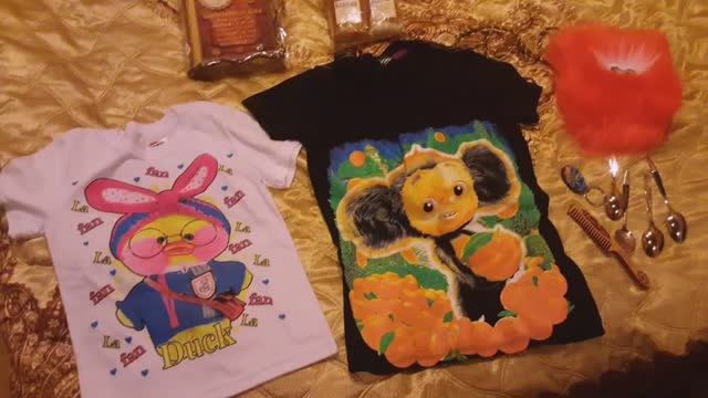 Поездка на юг-продолжение.Купили сувениры родным.Последний день отдыха в Адлере,наслаждаемся морем.