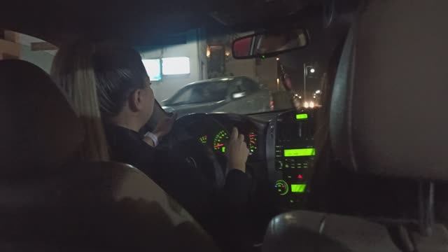 ЕГИПЕТ-2025-ШАРМ. #36 - УЖИНАЕМ и ЕДЕМ в ГОСТИ к ЭМИГРАНТОЧКЕ АЙМАН. РУЛИМ по ВЕЧЕРНЕ -НОЧНОМУ ШАРМУ