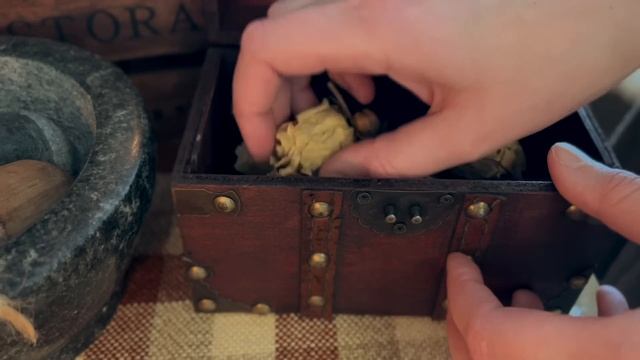 For autumn lovers 🍁 Cozy fall cottage kitchen  Cooking ASMR 2-hour compilation 🍁 fireplace, rain