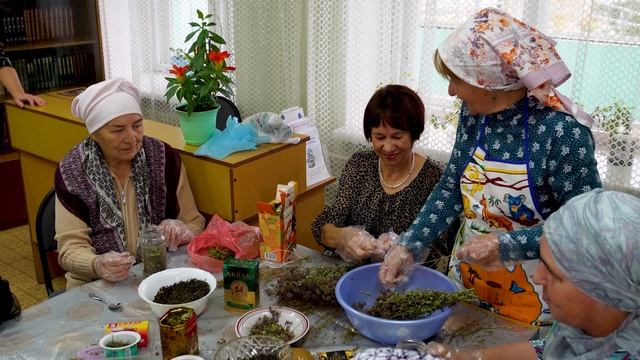 Юбилей көнендә солдатларга ярдәм иттеләр