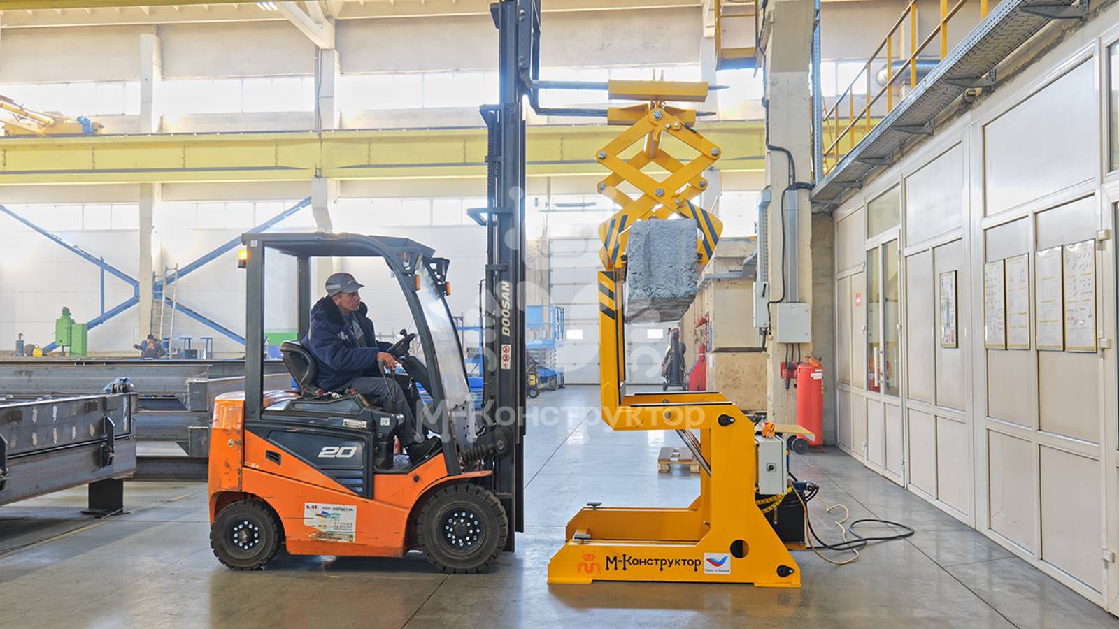 Работаем с лего-блоками: кантователь, траверса, вилочный погрузчик