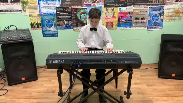 КОРЕНЬКОВ Александр, 12 лет