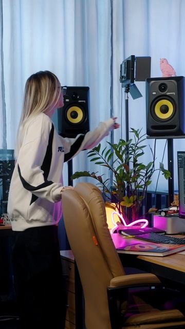 Какой понедельник в офисе, если не такой?