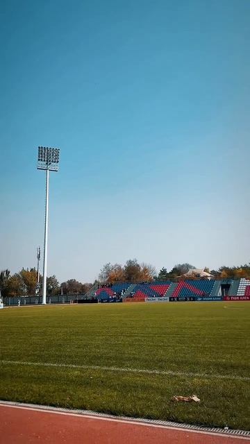 Студенты КРСУ начали занятия по физической культуре на стадионе «Алга»!