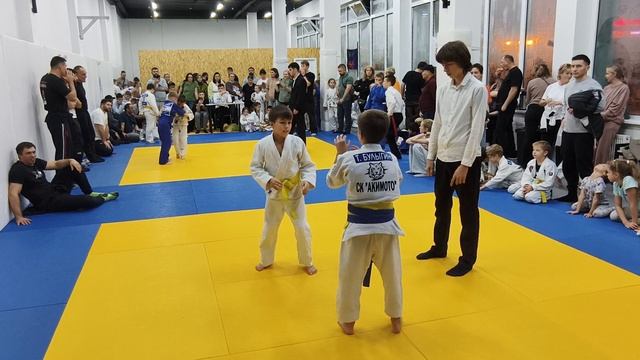 1. Даналаки Андрей (Акимото)