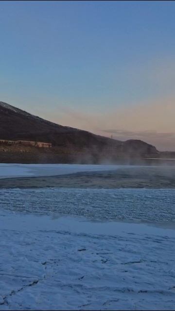 Реки Колымы. Сусуман. Берелех парИт. Раннее утро под мостом