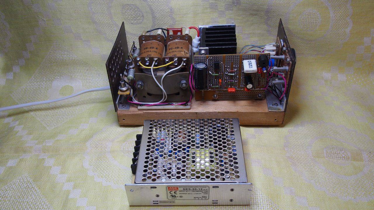 Импульсный и трансформаторный блок питания. Форма потребляемого тока.