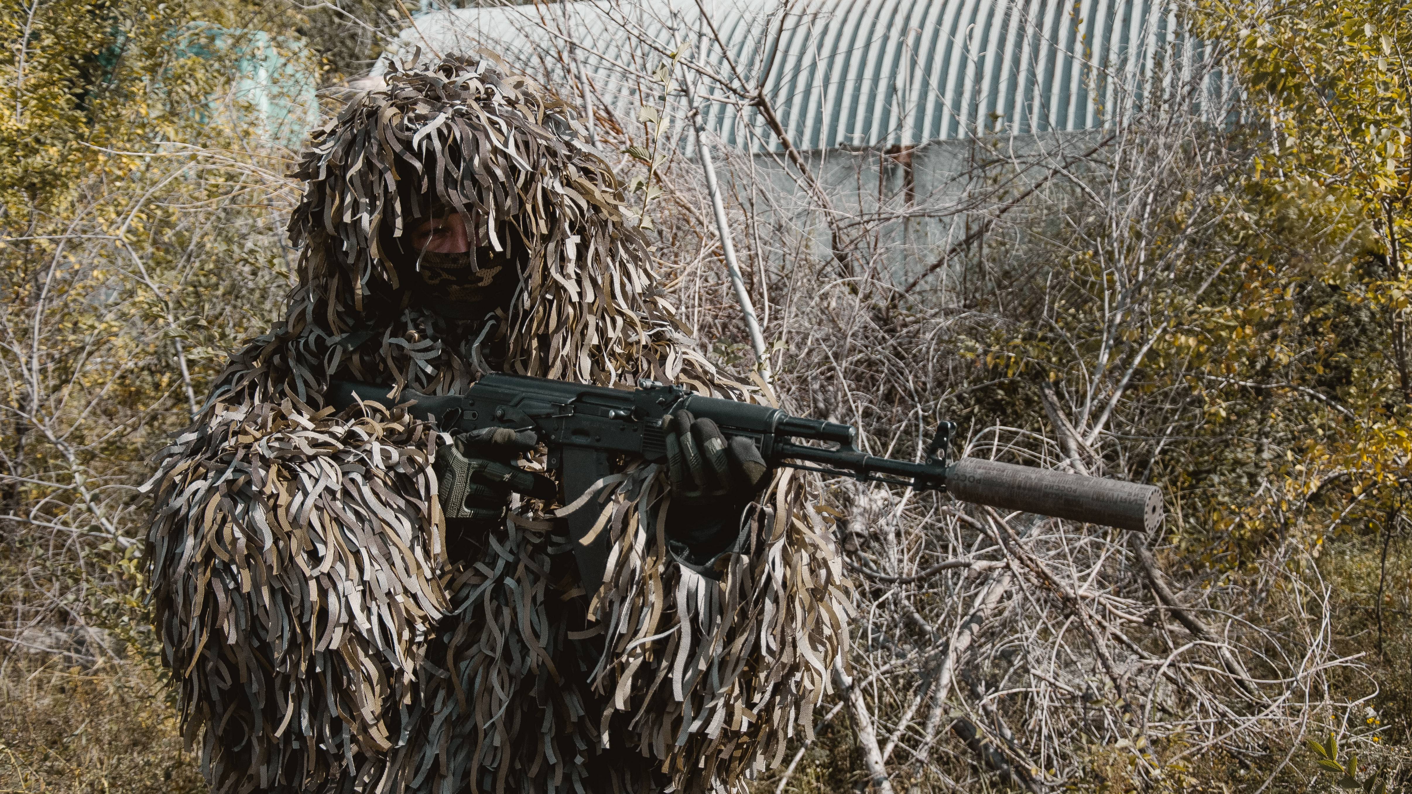 Сравнили антитепловизионный костюм от ZaVOZ с различными популярными маскировочными накидками