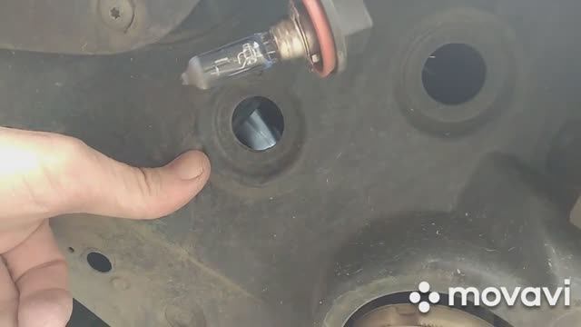 Замена лампочки на правой противотуманке Nissan x-trail т31