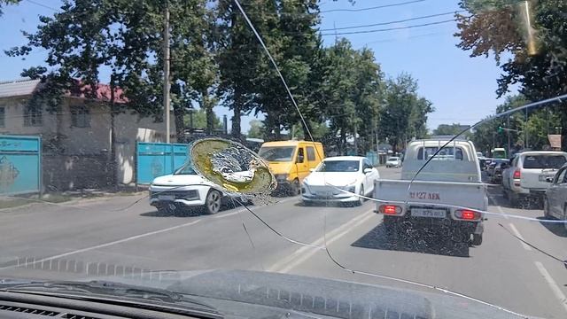 Автомобили,на которых ездят в Кыргызстане в Бишкеке.Ретротехника