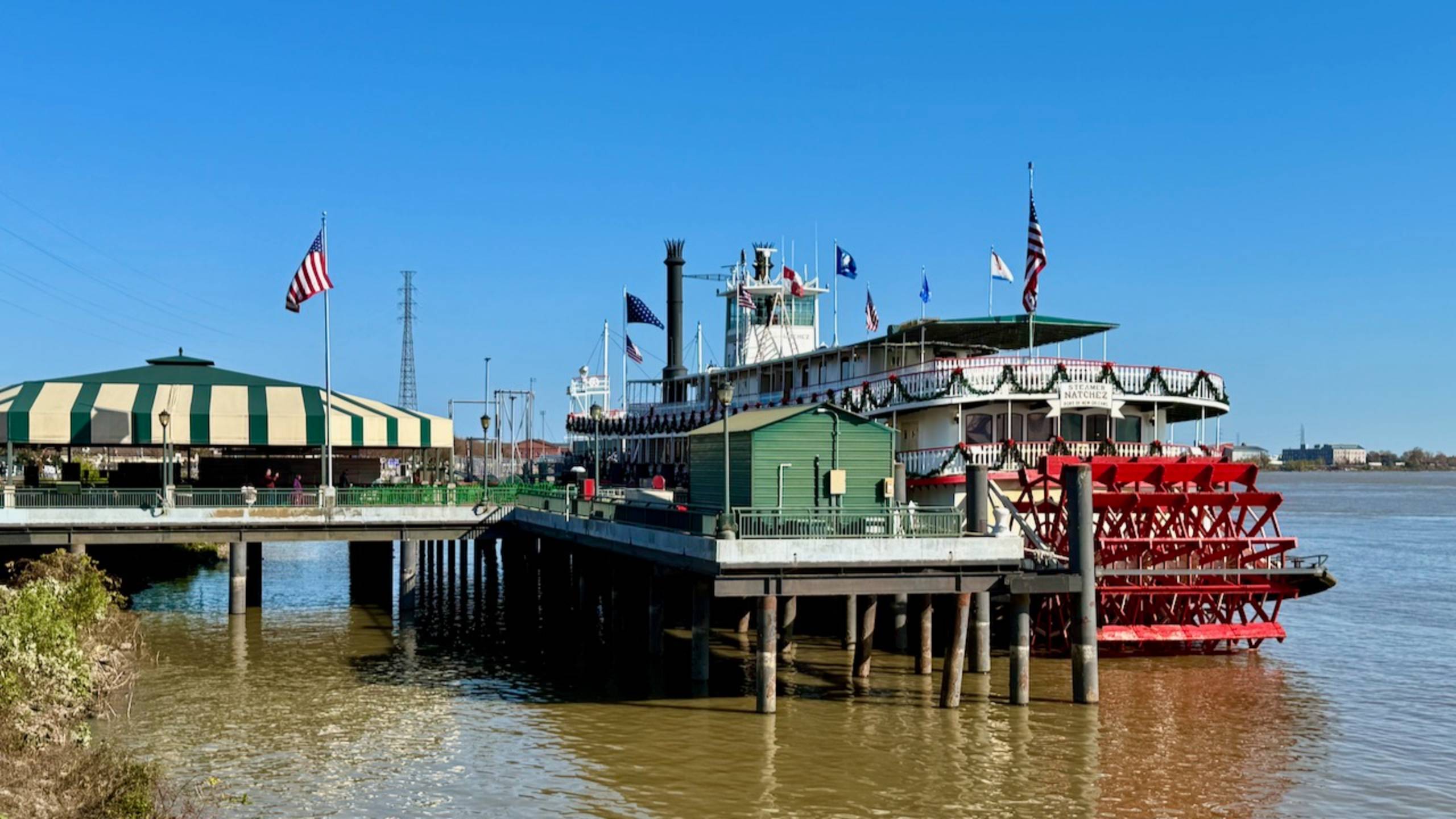 На кораблике Тома Сойера по Миссисипи