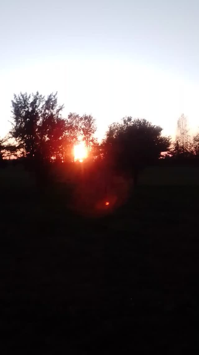 Закат на Каменном пляже в конце сентября.