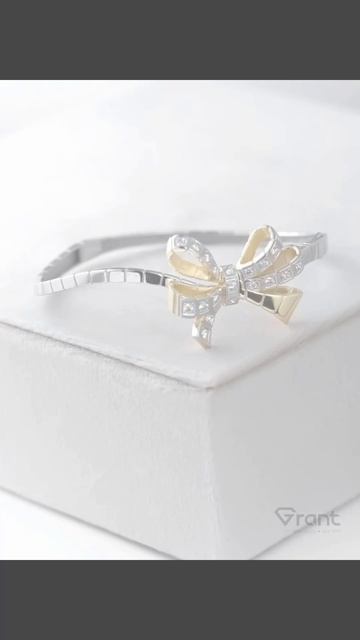 Объятия в золоте — коллекция «Банты»