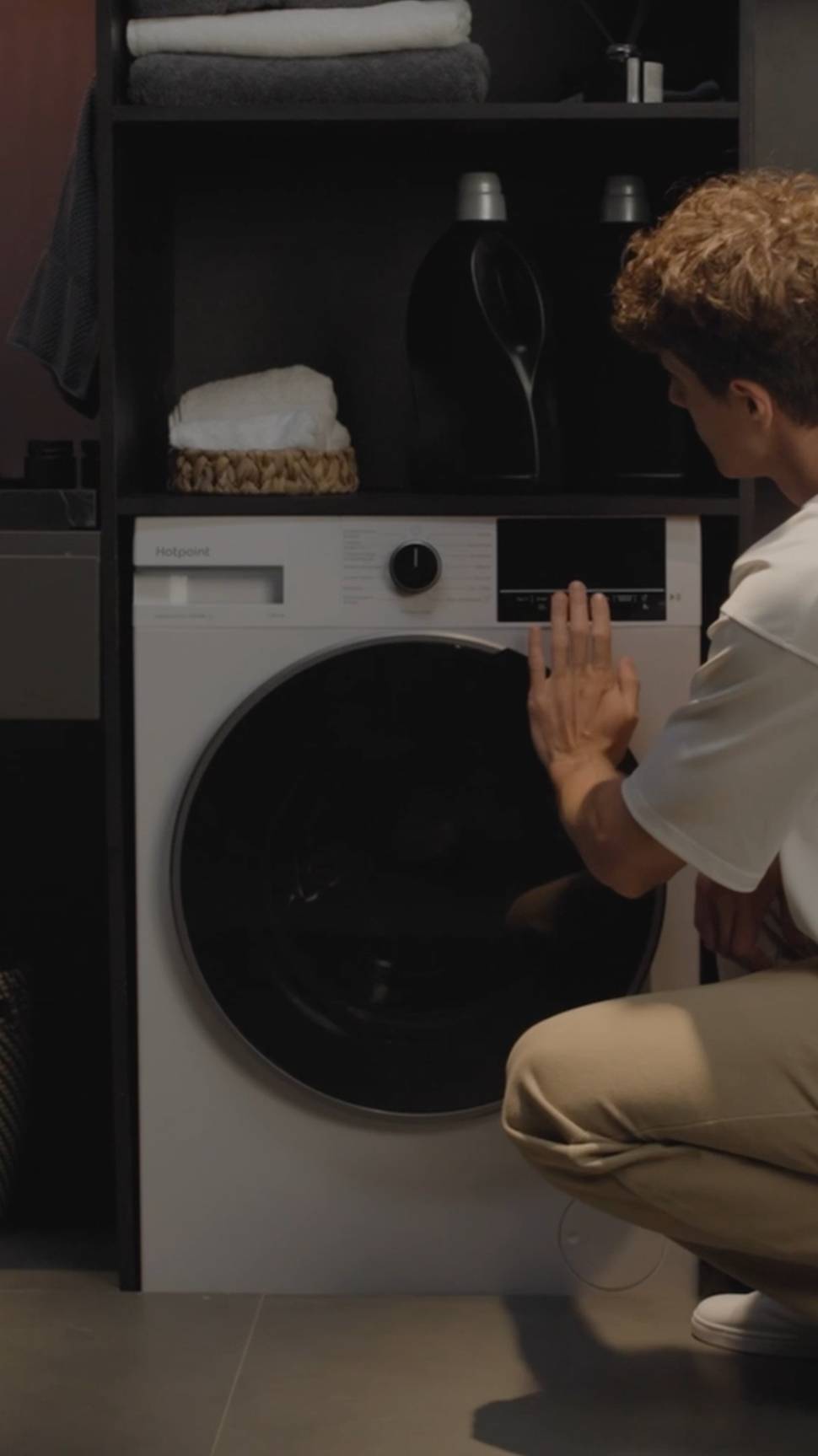 Стиральная машина с функцией сушки и паром #Hotpoint WDSH 75549 VWX