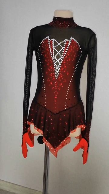 Платье для фигурного катания