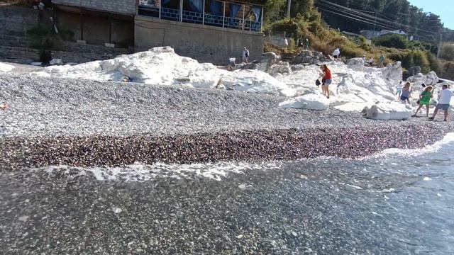 БЕЛЫЕ СКАЛЫ