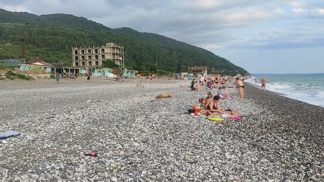 ЦАНДРИПШ ПЛЯЖ У ЖД ВОКЗАЛА