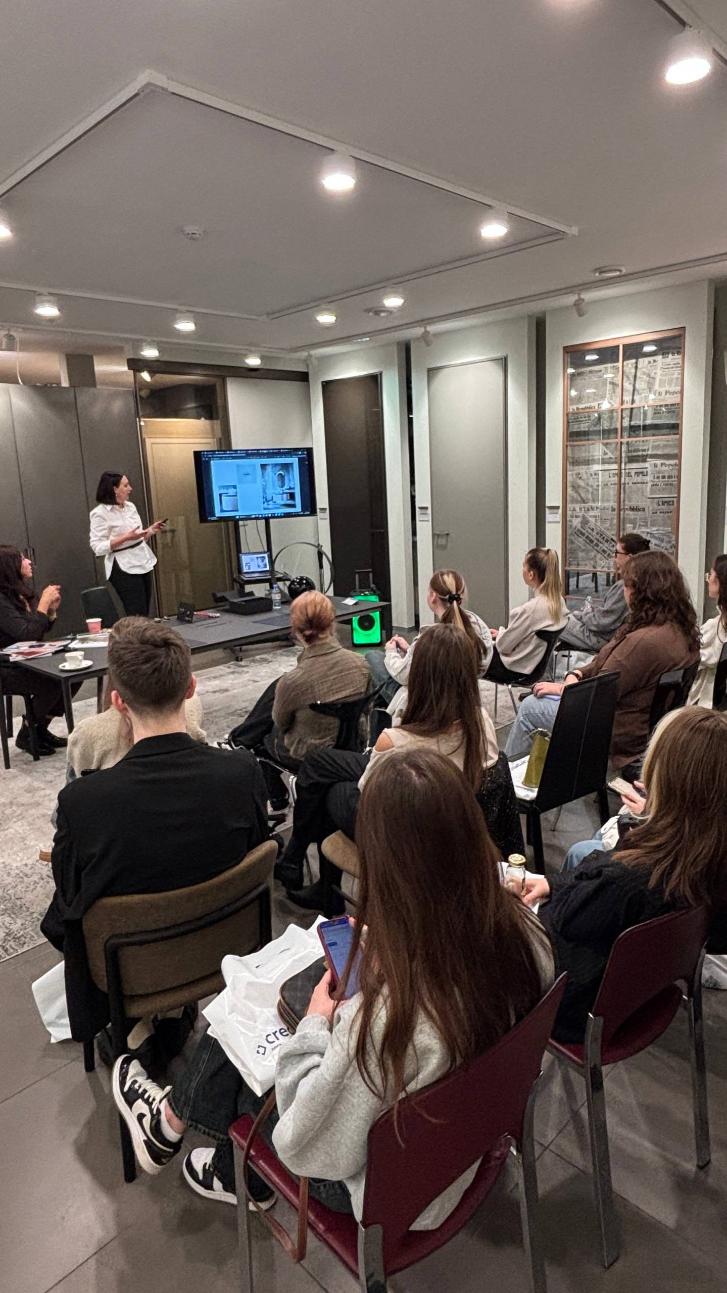 Студенты МАРХИ в гостях у Credit Ceramica