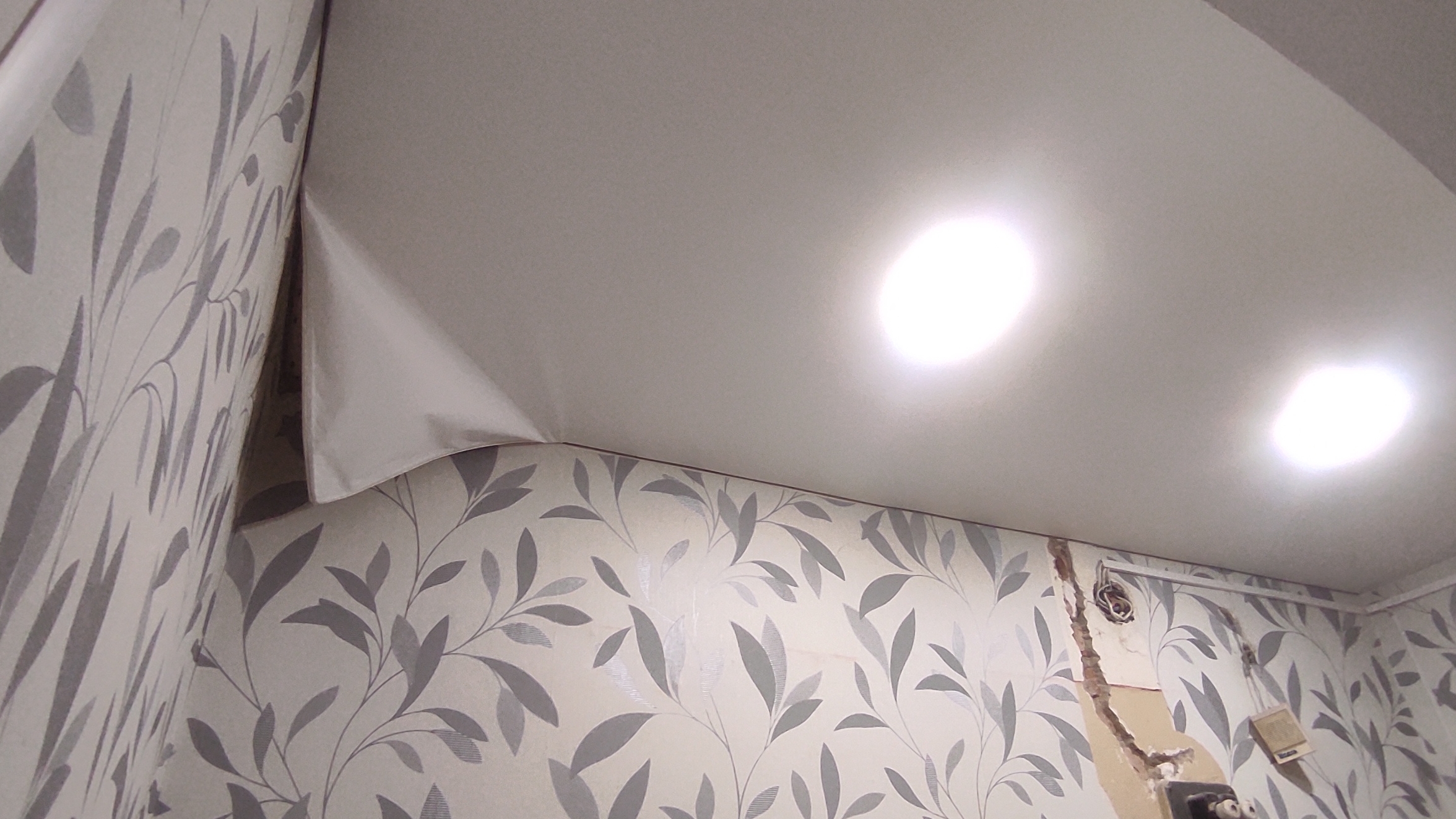 КАК СНЯТЬ НАТЯЖНОЙ ПОТОЛОК своими руками