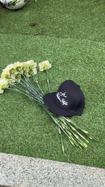 Как сегодня выглядит могила легендарного вратаря Льва Яшина  Ваганьковское кладбище 22 октября 2025