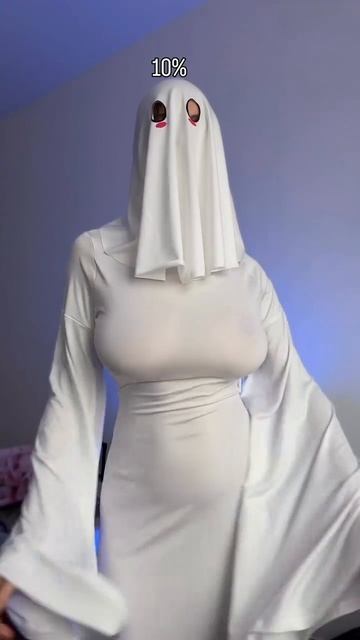 Halloween 🎃🎃🎃🤛 Tania Bann