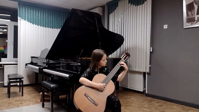 588. Перфильева Мария, г. Москва. Этюд №5 (Ручеёк) (М. Джулиани)