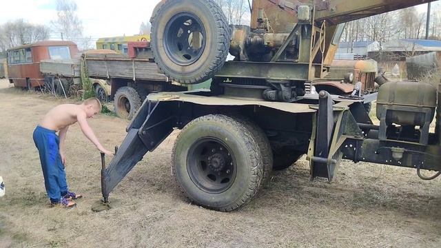 Ретро автокран К-46 ЗИЛ-164