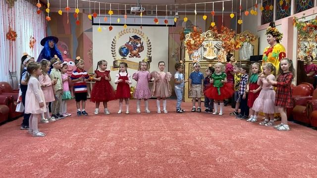 Песня "Тучка-плакучка" с оркестровкой. Группа №8 "Знайки"