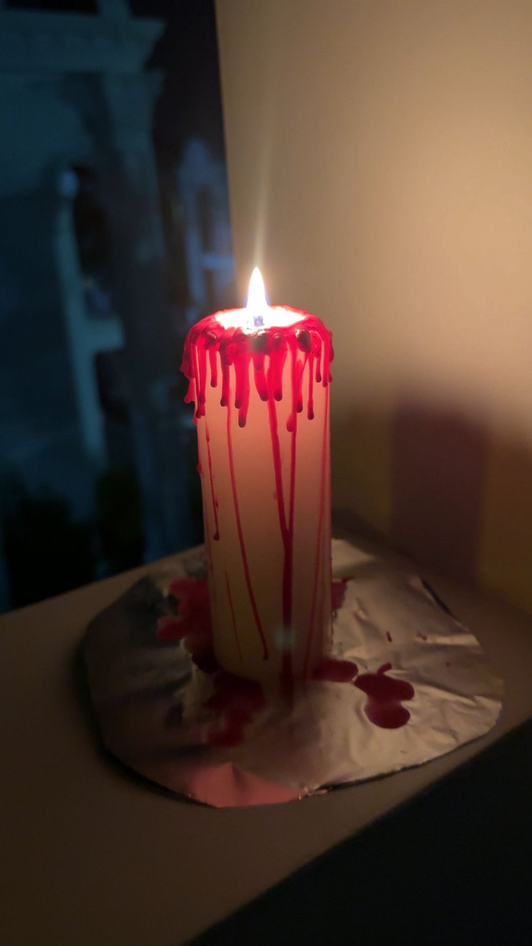 Свеча 🕯️на Хэллоуин 🎃 с помощью красного воскового мелка 🕯️
