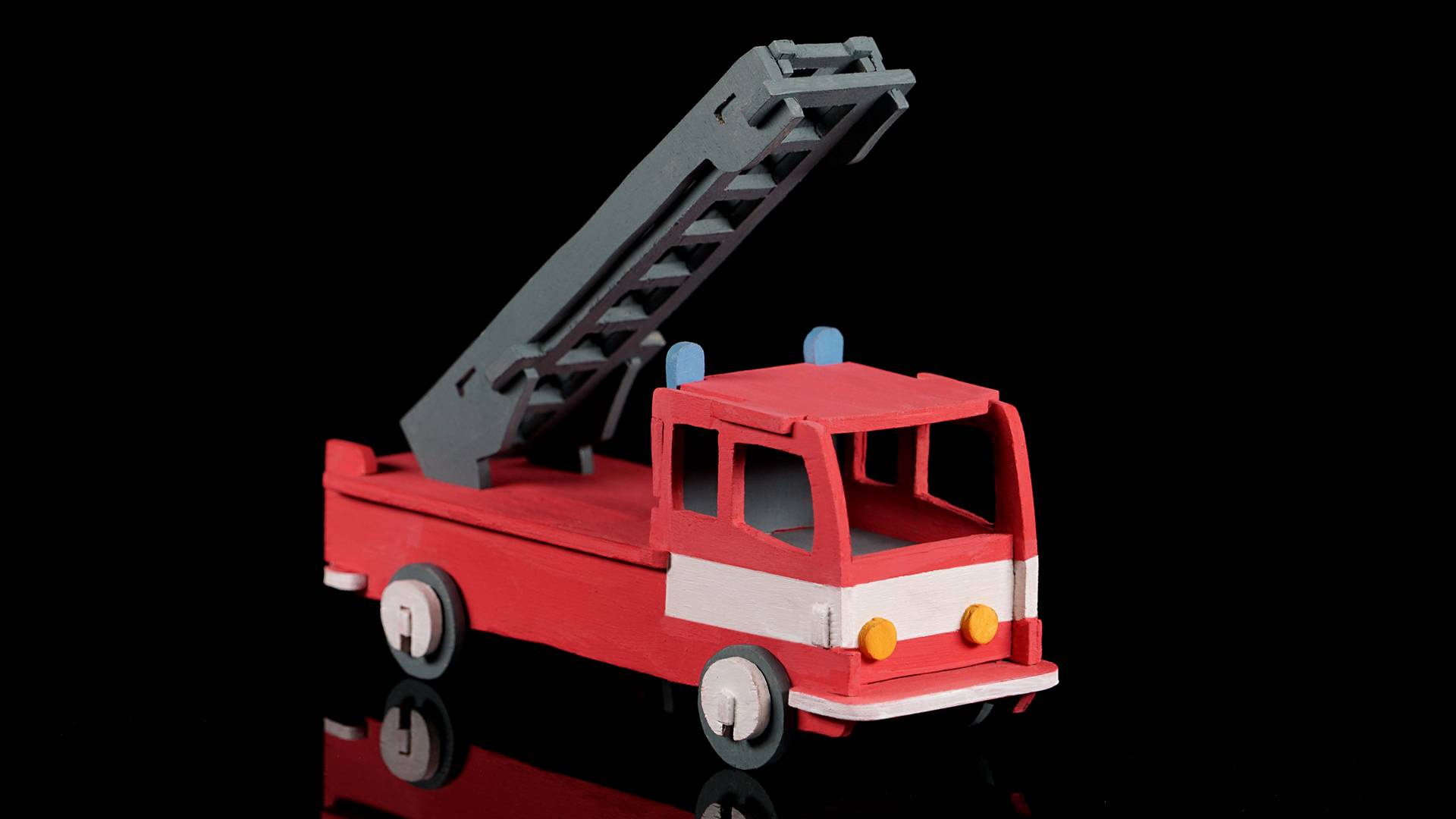 XV. Выпиливаем лобзиком Пожарную машину из фанеры от Pebaro 356s