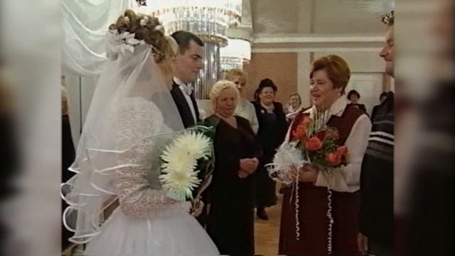 Первая свадьба в ЗАГСе после переезда на Центральную улицу