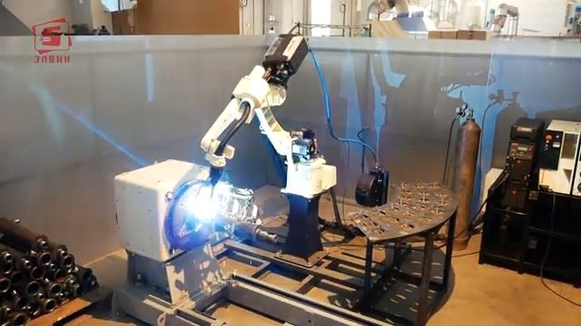 Как работает Сварщик манипулятор Kawasaki