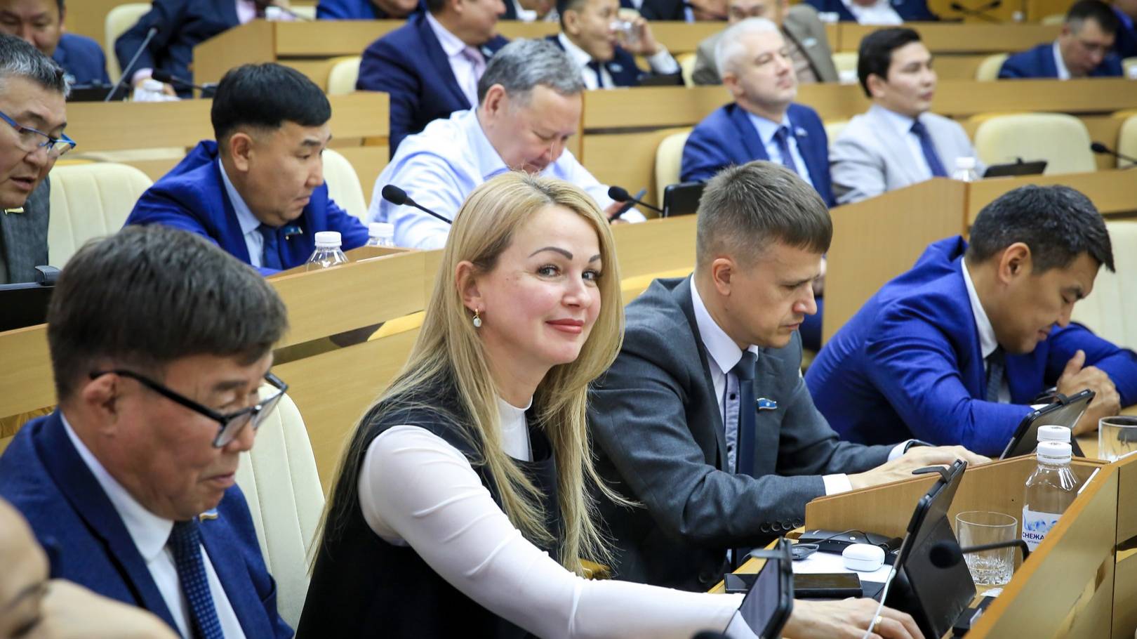 XIV (очередное) пленарное заседание Государственного Собрания (Ил Тумэн) РС(Я) VII созыва 23.10.25