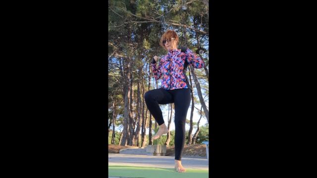 Зарядка для женщин 45+