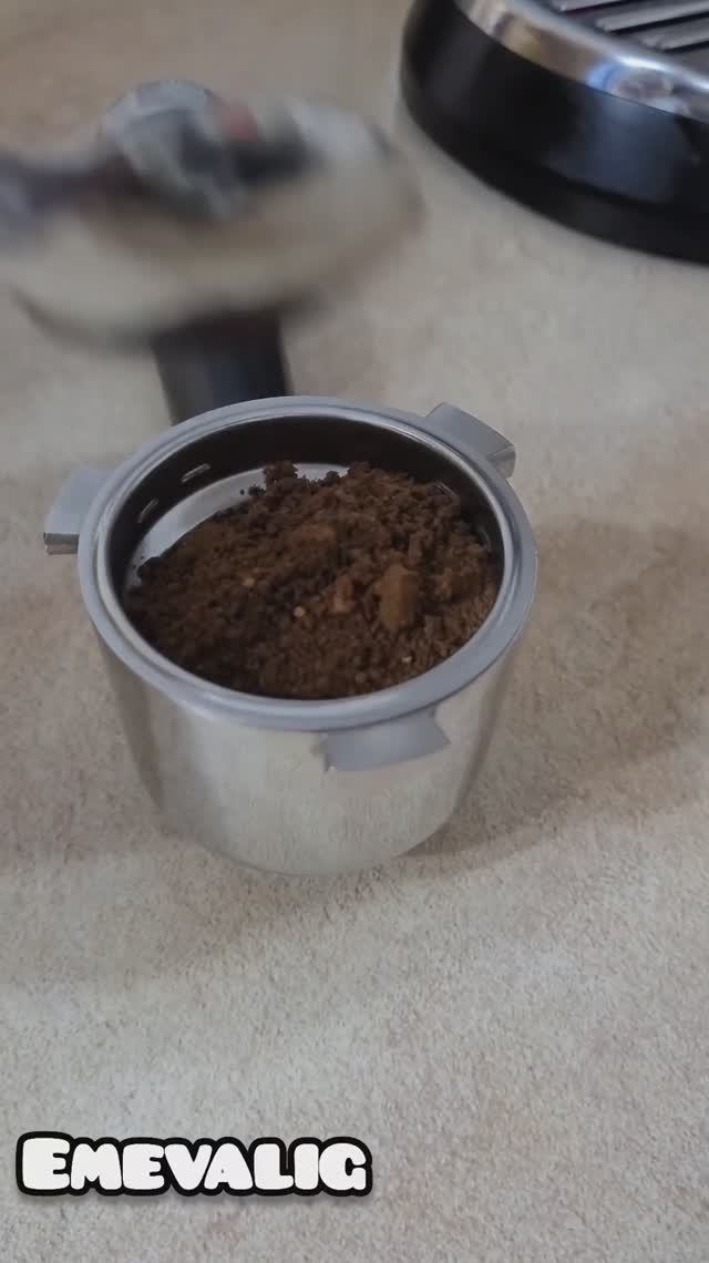 Мое утро - кофейная магия. Как начинается ваше утро?