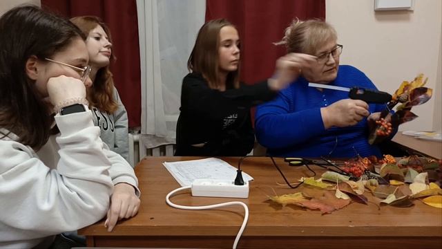 Мастер-класс "Осенний веночек" - Ярославский СДК