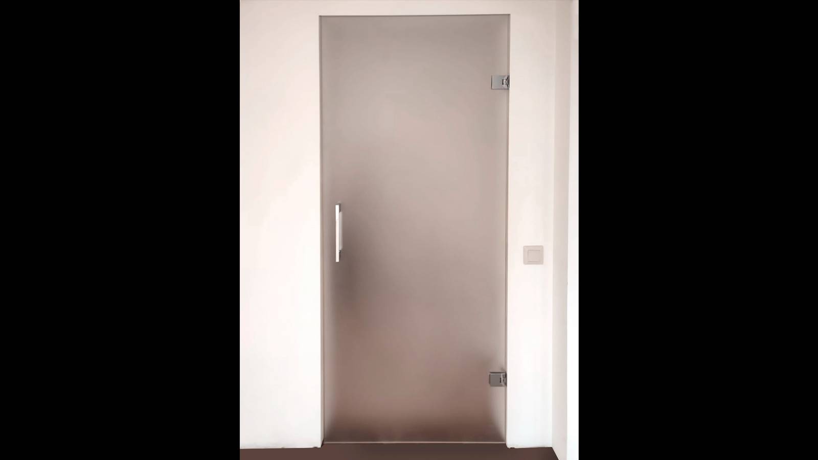 Дверь межкомнатная из матового стекла