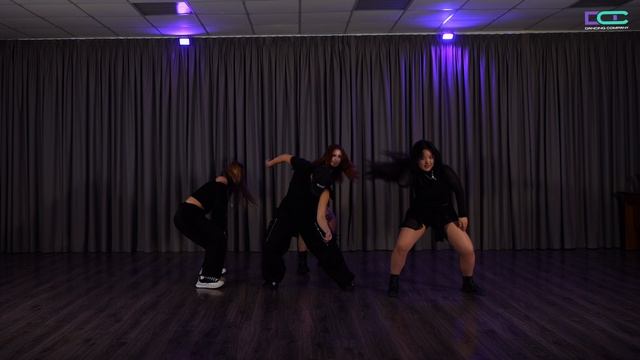 aespa (에스파) 'Dirty Work' | номер педагогов K-POP – Света Веселова, Ира Ким, Аня Кубышкина, Вика Ким