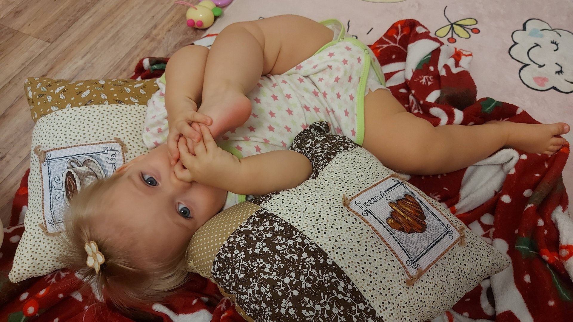 Кофе с круассаном Ручная работа