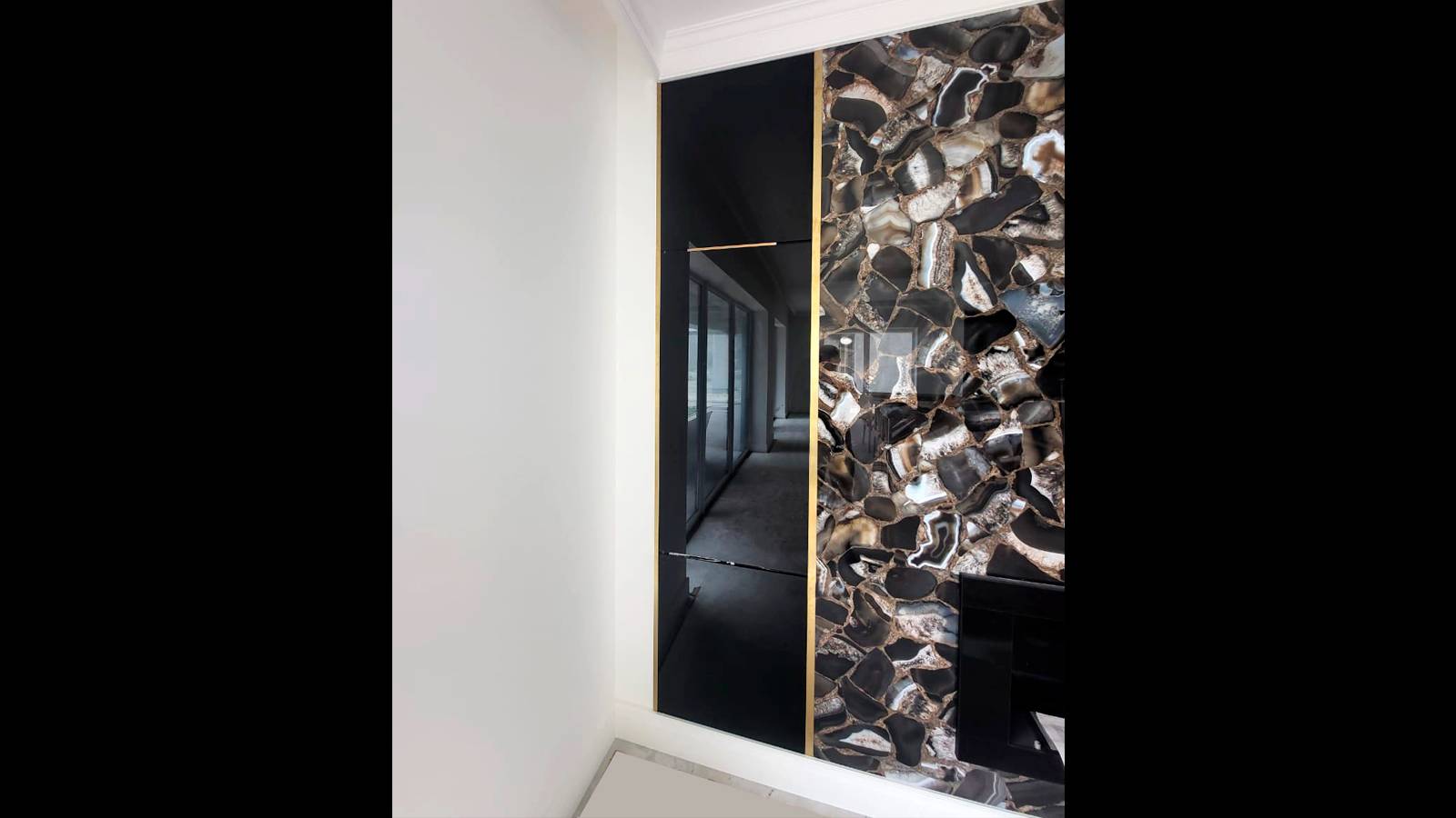 Стеклянные стеновые панели лакобель