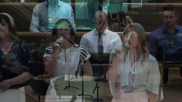 Не уходи, Иисус, не уходи..