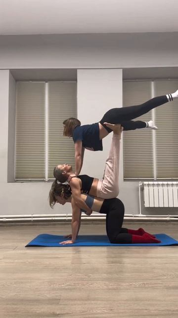 Acro Balance Duo Trio