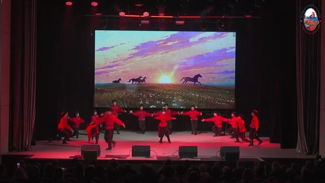4. Композиция «Бравы» – студия ансамбля танца «KAZAN» группа «Дети XXI века»