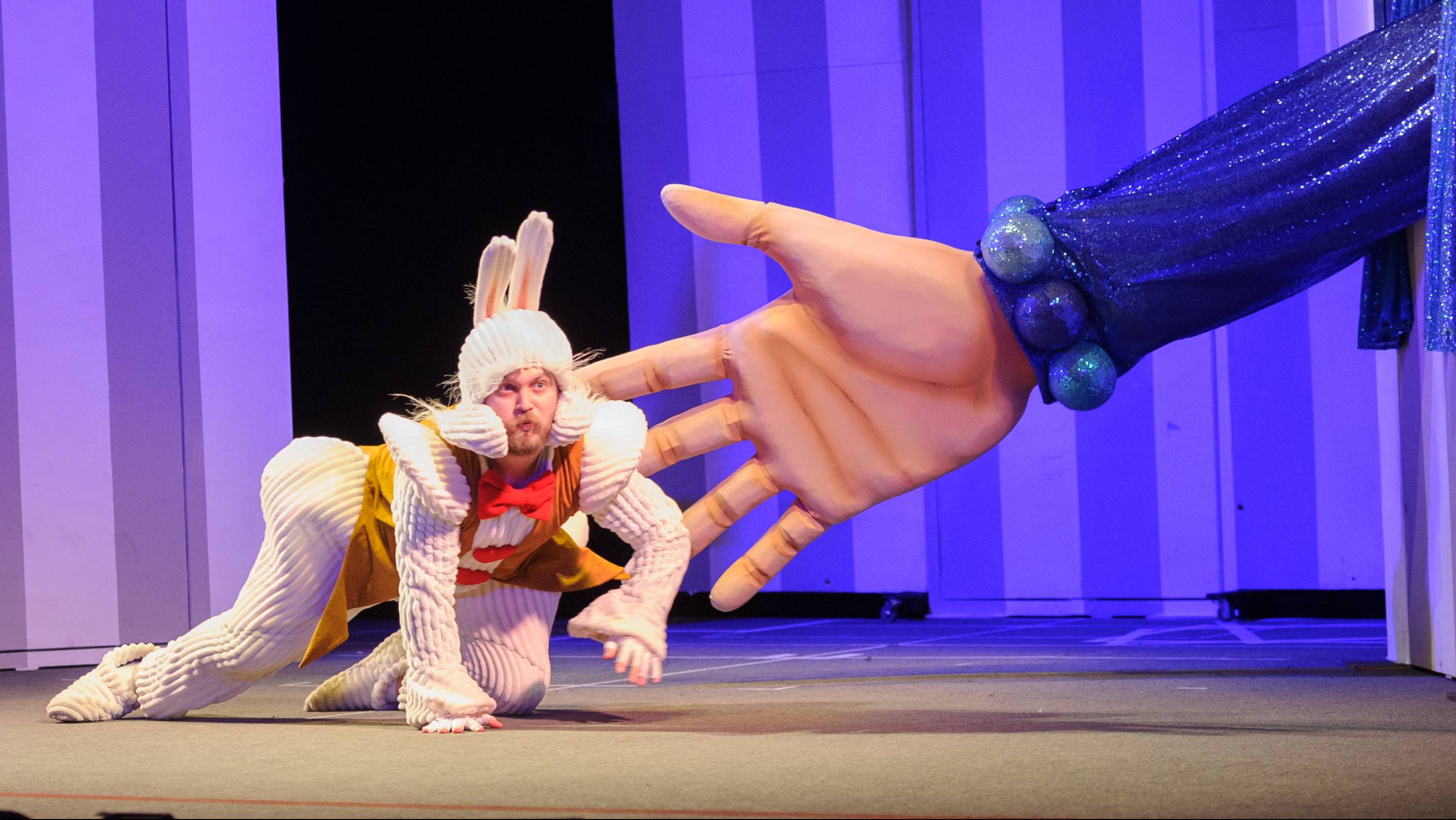 Алиса в Стране чудес