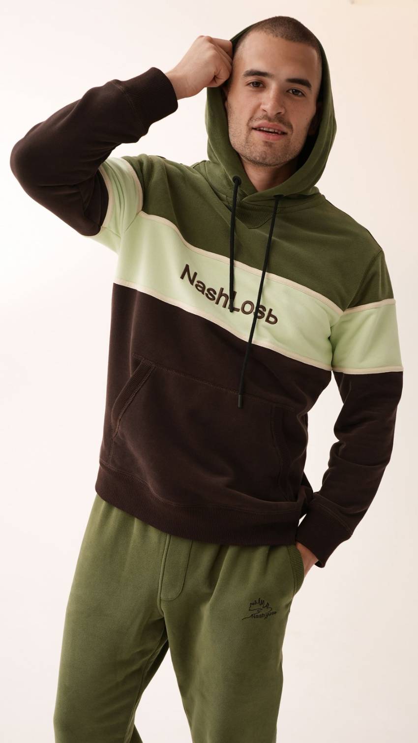 Толстовка мужская без молнии в стиле колорблок