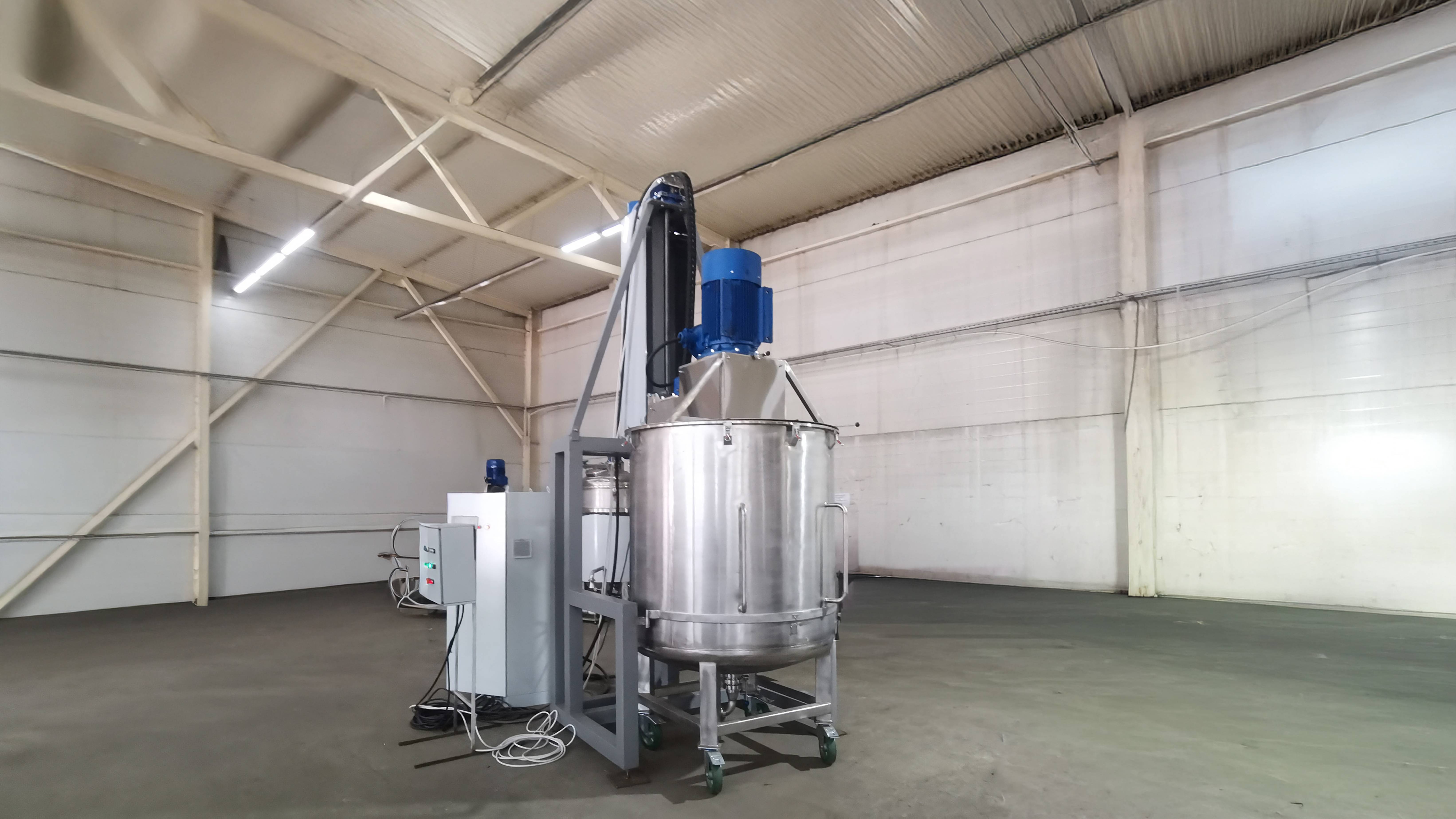 ДС-1000 - Диссольвер с подкатной дежой РТ-1300