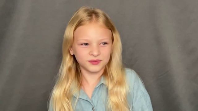 Анна Головнёва_визитка_агент Светлана Владек 79688081997