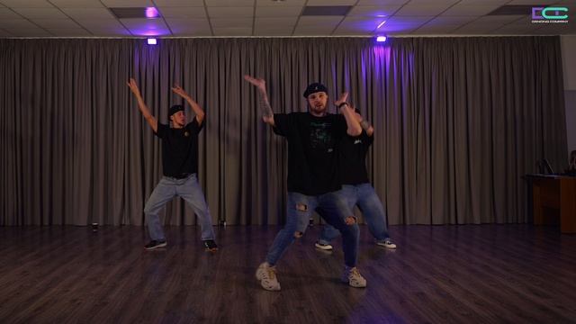 Трио педагогов. Халиков Руслан, Кирилл Акирман, Андрей Самочкин. «Совсем не старые».