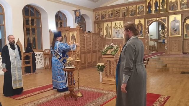 ВСЕНОЩНОЕ БДЕНИЕ В КАНУН ПРАЗДНИКА В ЧЕСТЬ ИЕРУСАЛИМСКОЙ ИКОНЫ БОЖИЕЙ МАТЕРИ: ДУХОВЕНСТВО И ХОР